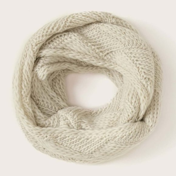 Accessories | New Cozy Chunky Soft Infinity Scarf In Cream | Poshmark